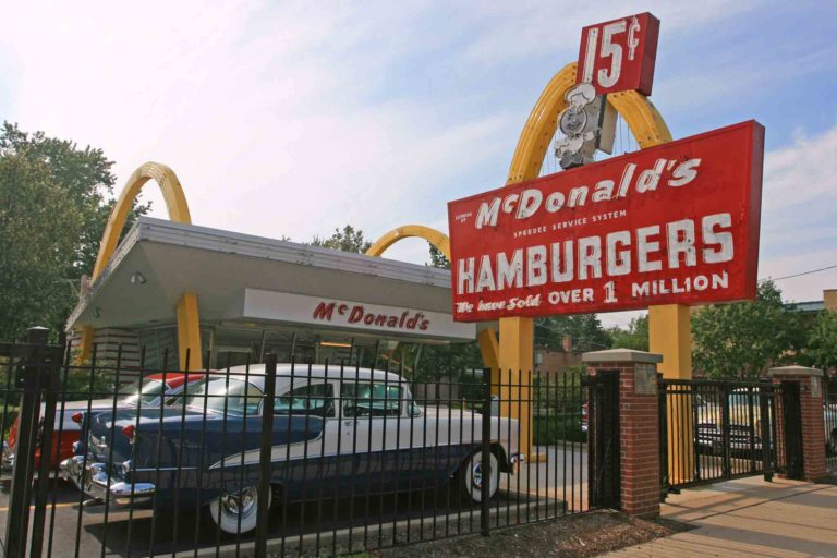 História do McDonald's: linha do tempo e fatos » Almanake
